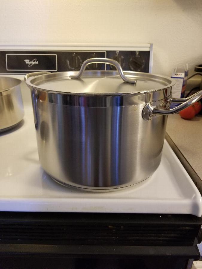 12 Qt Stock Pot: Heavy-Duty, Stainless Steel, w/ Cover