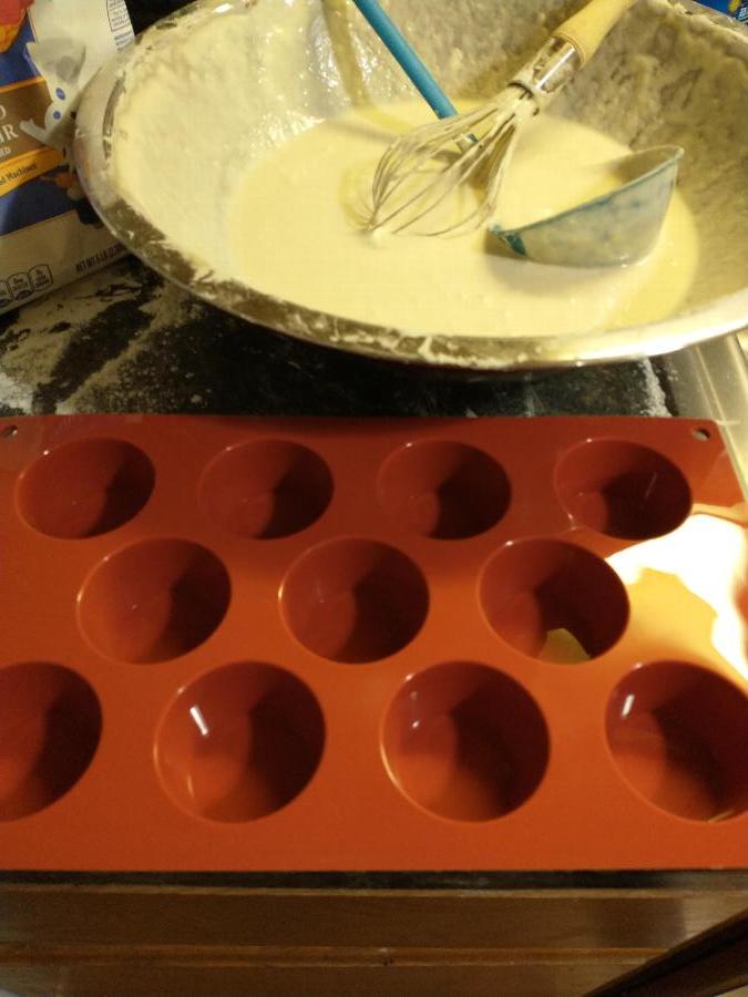 Silikomart SF022 SiliconFLEX 11 Compartment Small Muffins Silicone Baking Mold - 2" x 2" x 1 1/8 ...