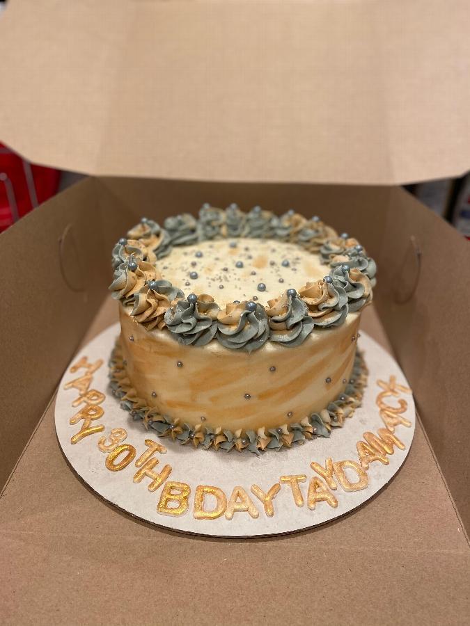 12" x 12" x 5" White Cake / Bakery Box - 100/Bundle