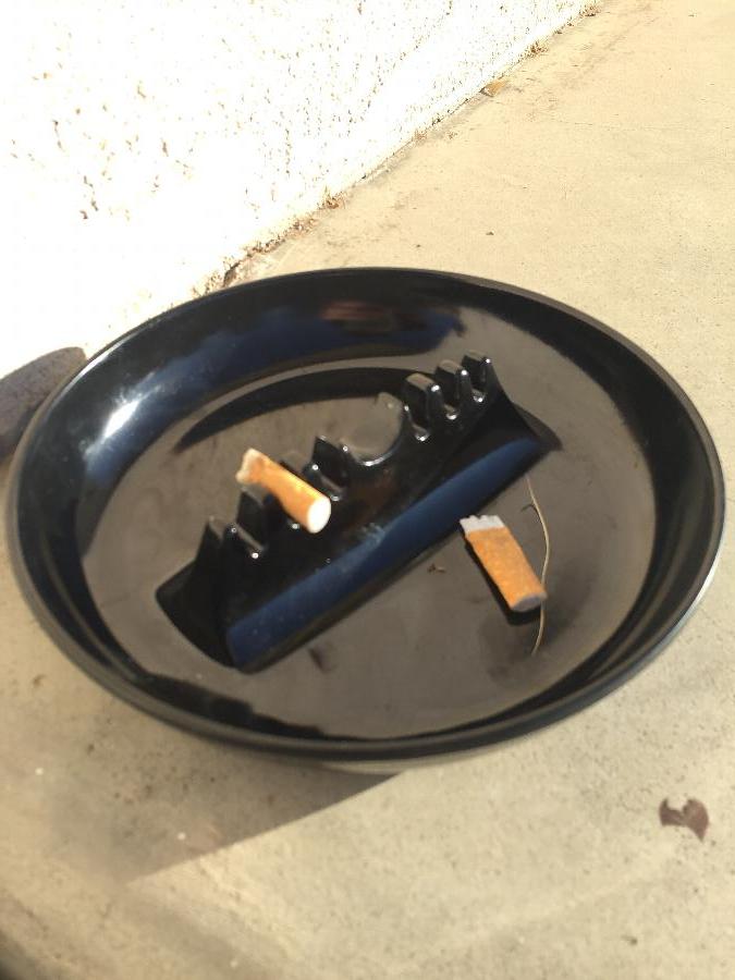 Tablecraft 341B-1 Black Plastic Safety Ashtray - 12/Pack