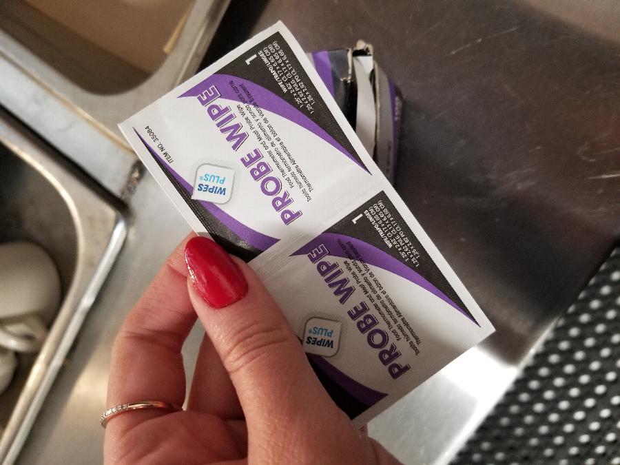 WipesPlus Probe Wipe Sachet, Thermometer Sanitizing Wipes - 10/Case