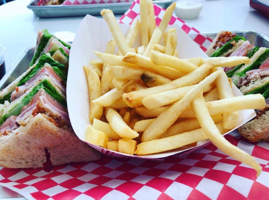 Choice 12" x 12" Red Check Deli Sandwich Wrap Paper - 1000/Pack