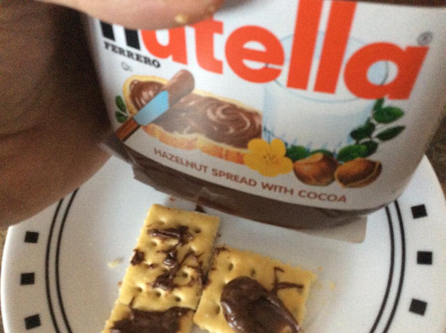 Nutella Hazelnut Spread 26.5 oz. Jar - 12/Case