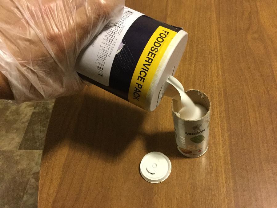 Morton 26 oz. Plain Table Salt Rounds - 24/Case