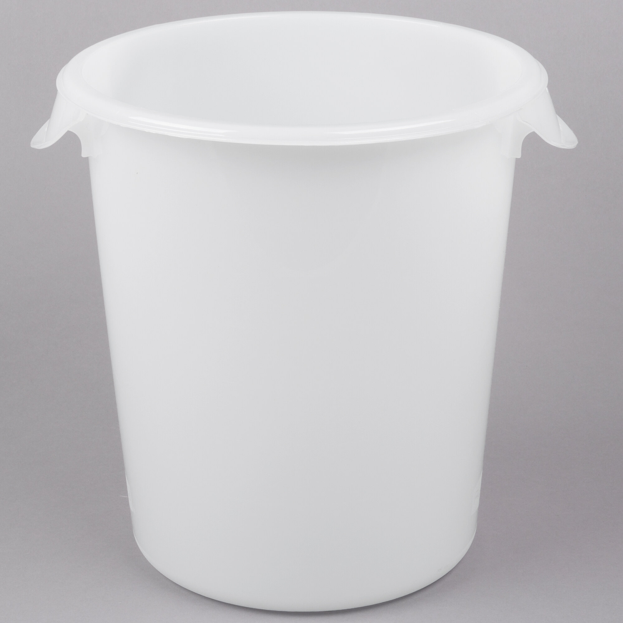 Rubbermaid FG572400WHT 8 Qt. White Round Food Storage Container