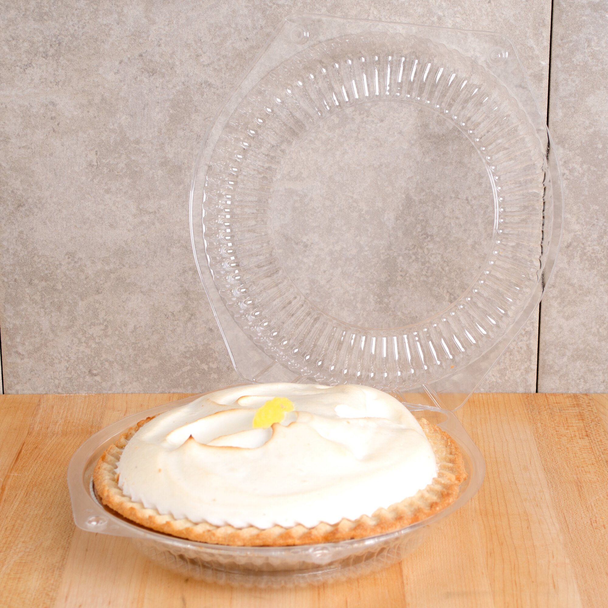 9" Plastic Pie Containers - 200/Case | WebstaurantStore