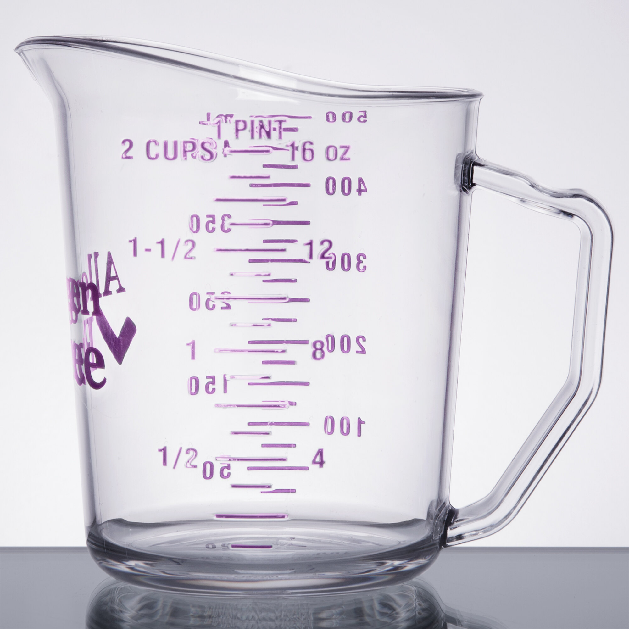 Cambro 50MCCW441 Camwear 1 Pint Allergen Free Purple Measuring Cup