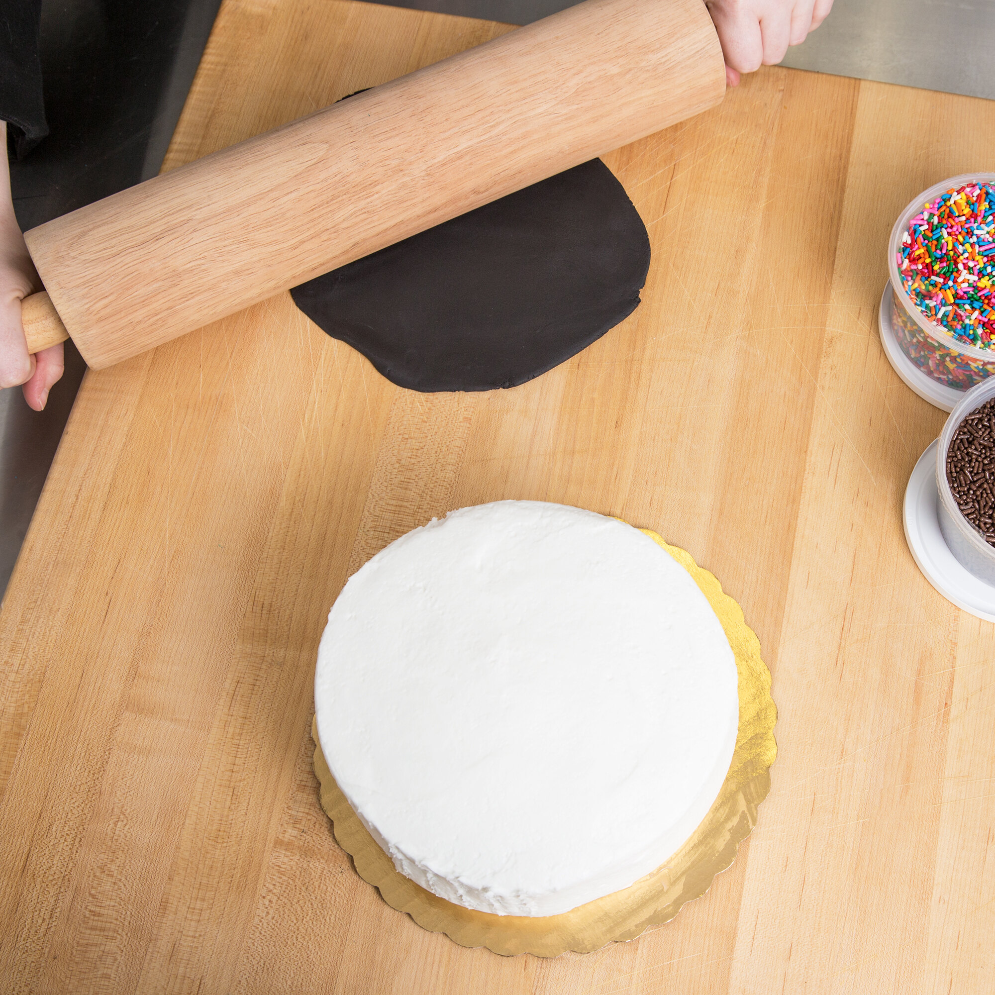 Satin Ice 2 lb. Black Vanilla Rolled Fondant Icing