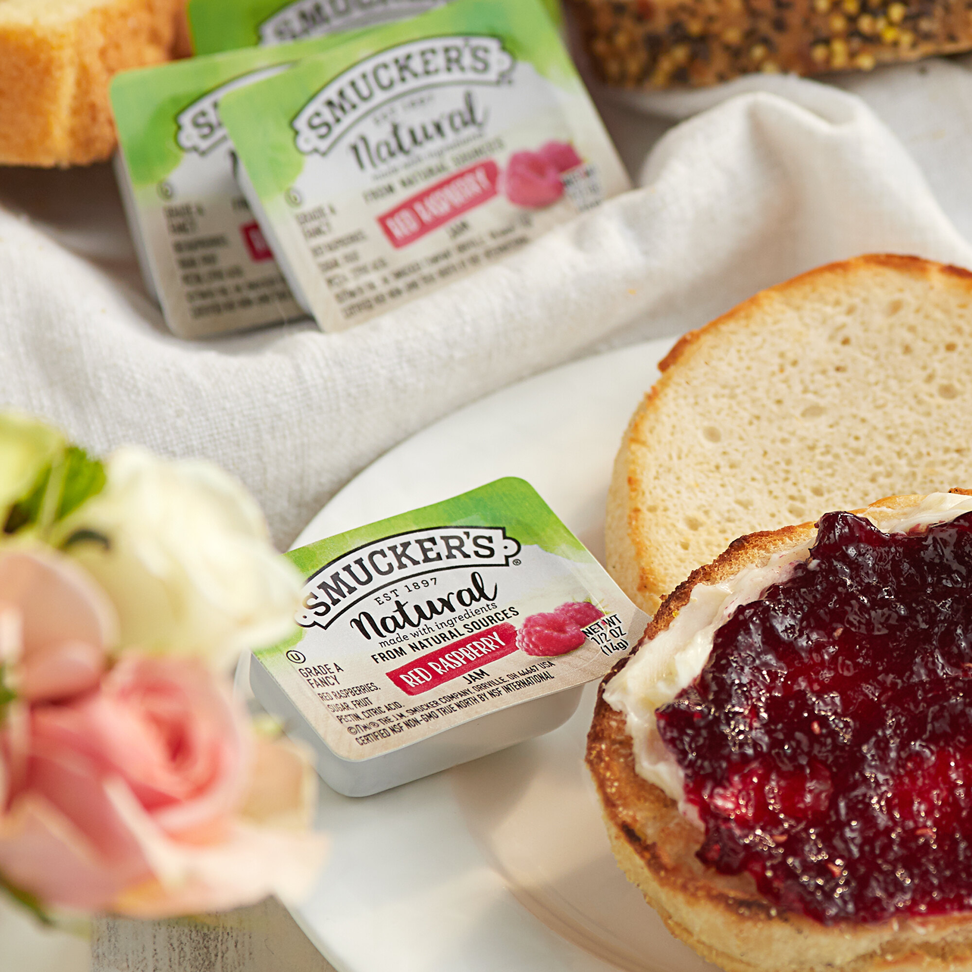 Smucker's Natural Red Raspberry Jam .5 oz. Portion Cup - 200/Case