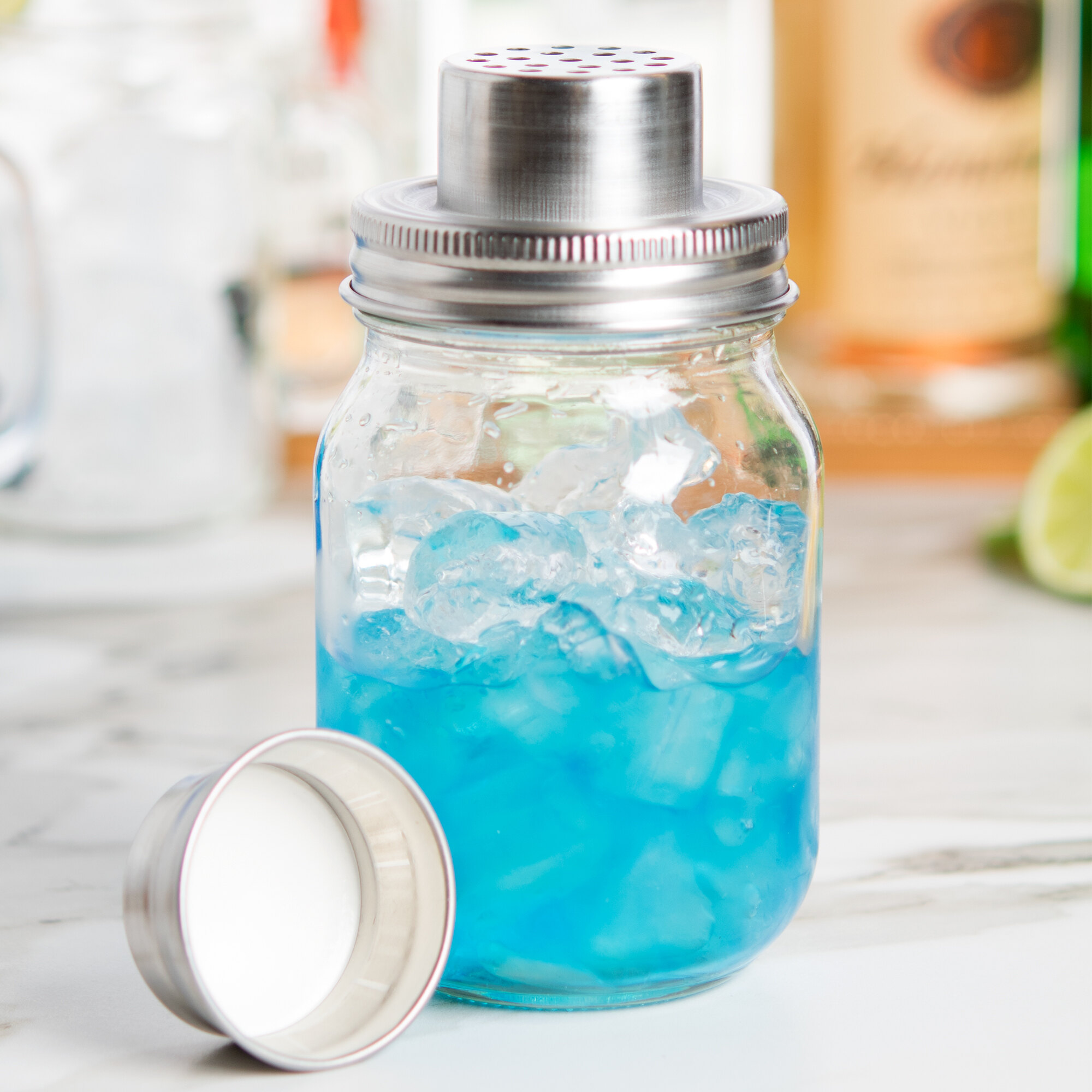 Acopa 4-Piece 15 oz. Mason Jar Shaker Cocktail Kit