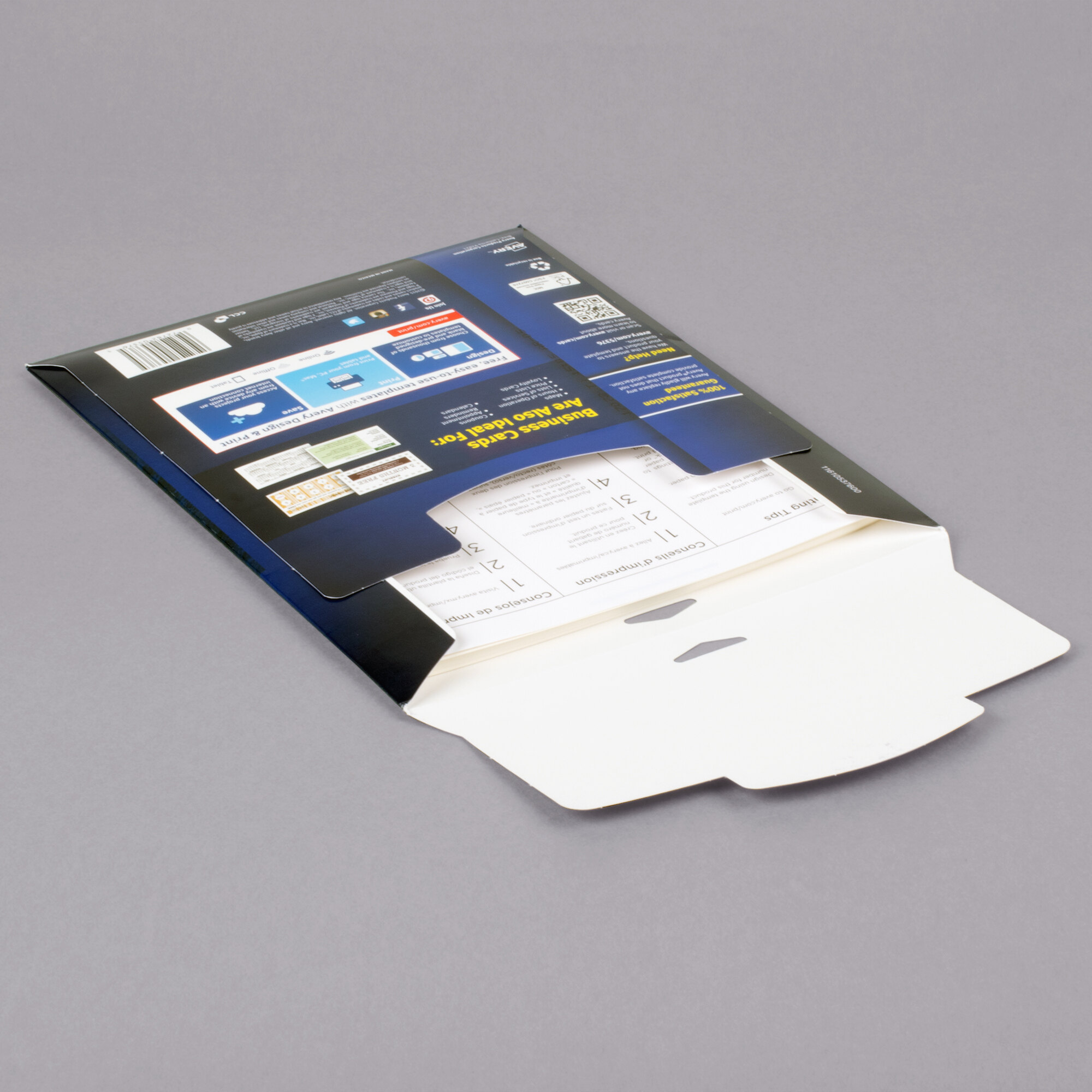 Avery 5376 2" x 3 1/2" Uncoated Ivory Microperf Business Cards - 250/Pack