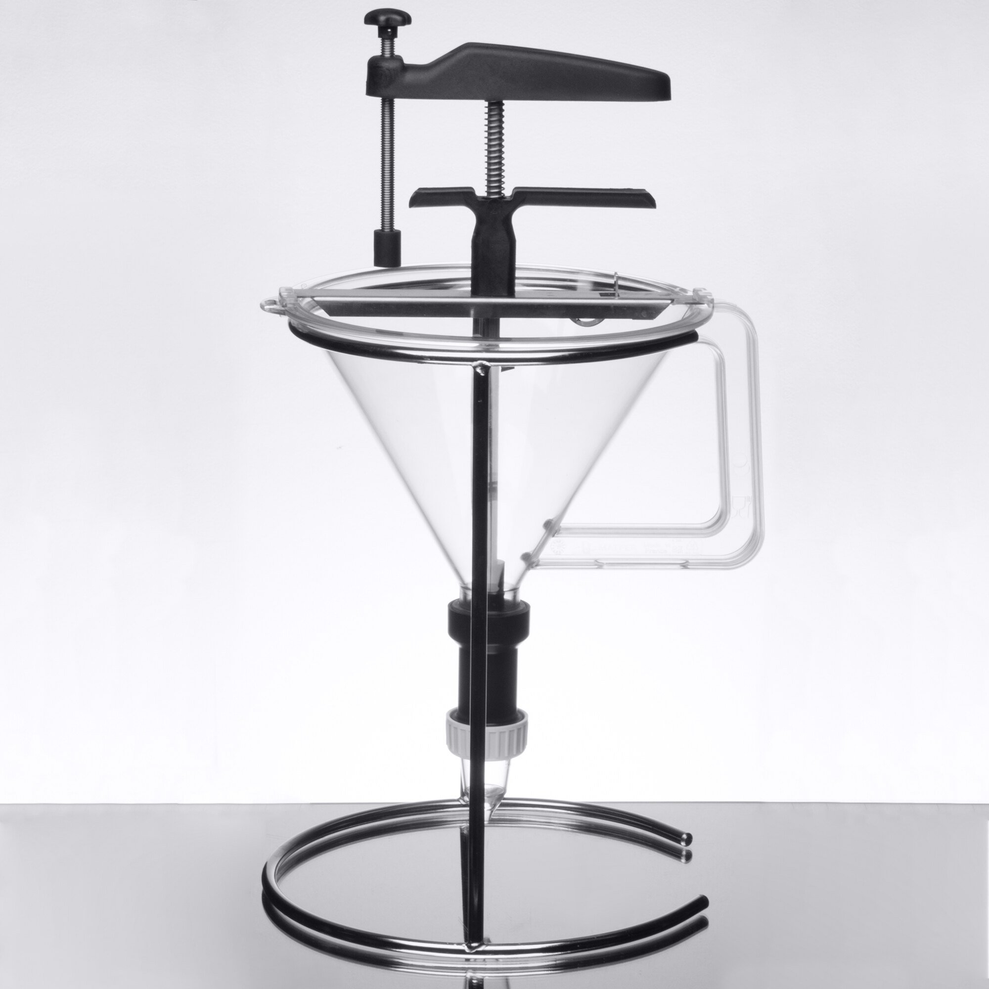 Matfer Bourgeat 116605 1.5 Qt. Polycarbonate Portion Control Funnel ...