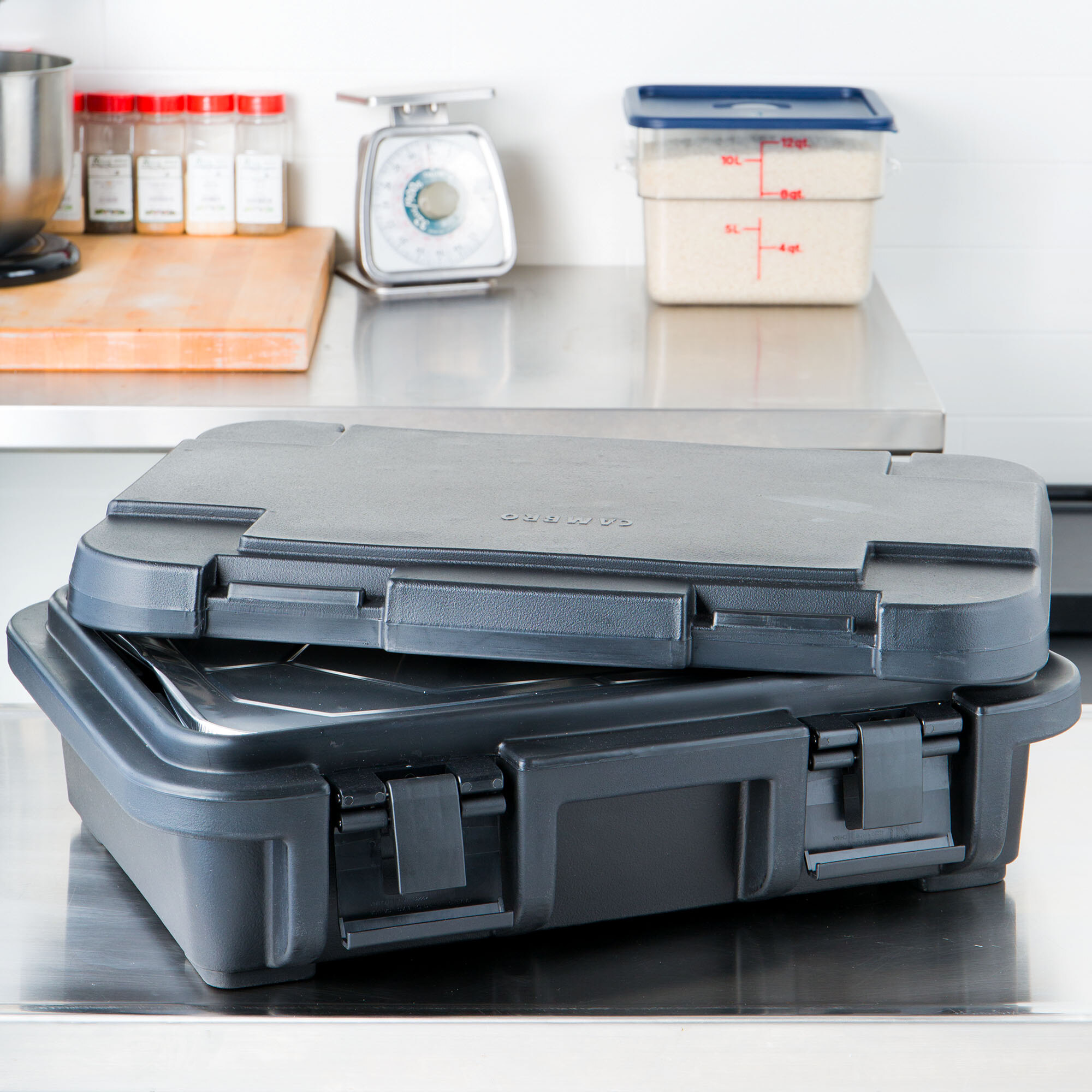 Cambro UPC140110 Camcarrier Ultra Pan Carrier® Black Top Loading 4 ...