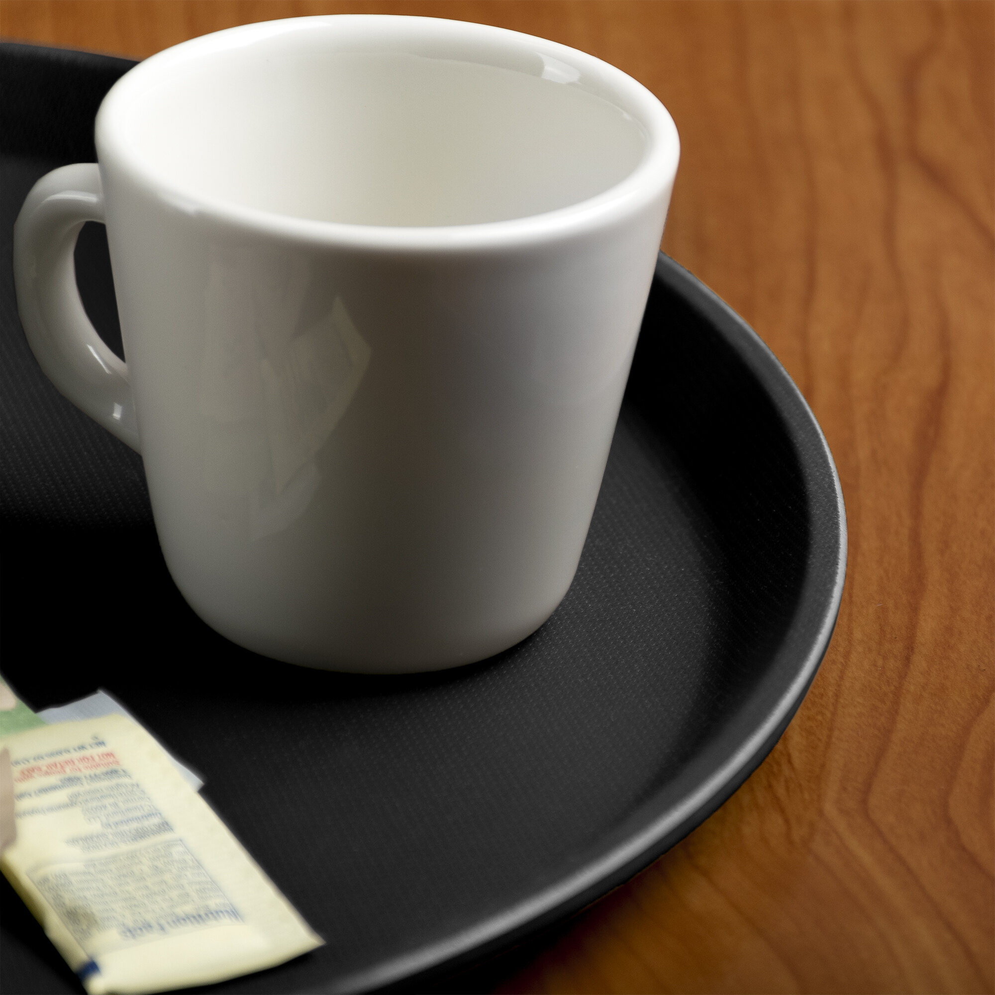 Cambro 1400TL110 Treadlite™ 14" Round Black Non-Skid Fiberglass Serving ...