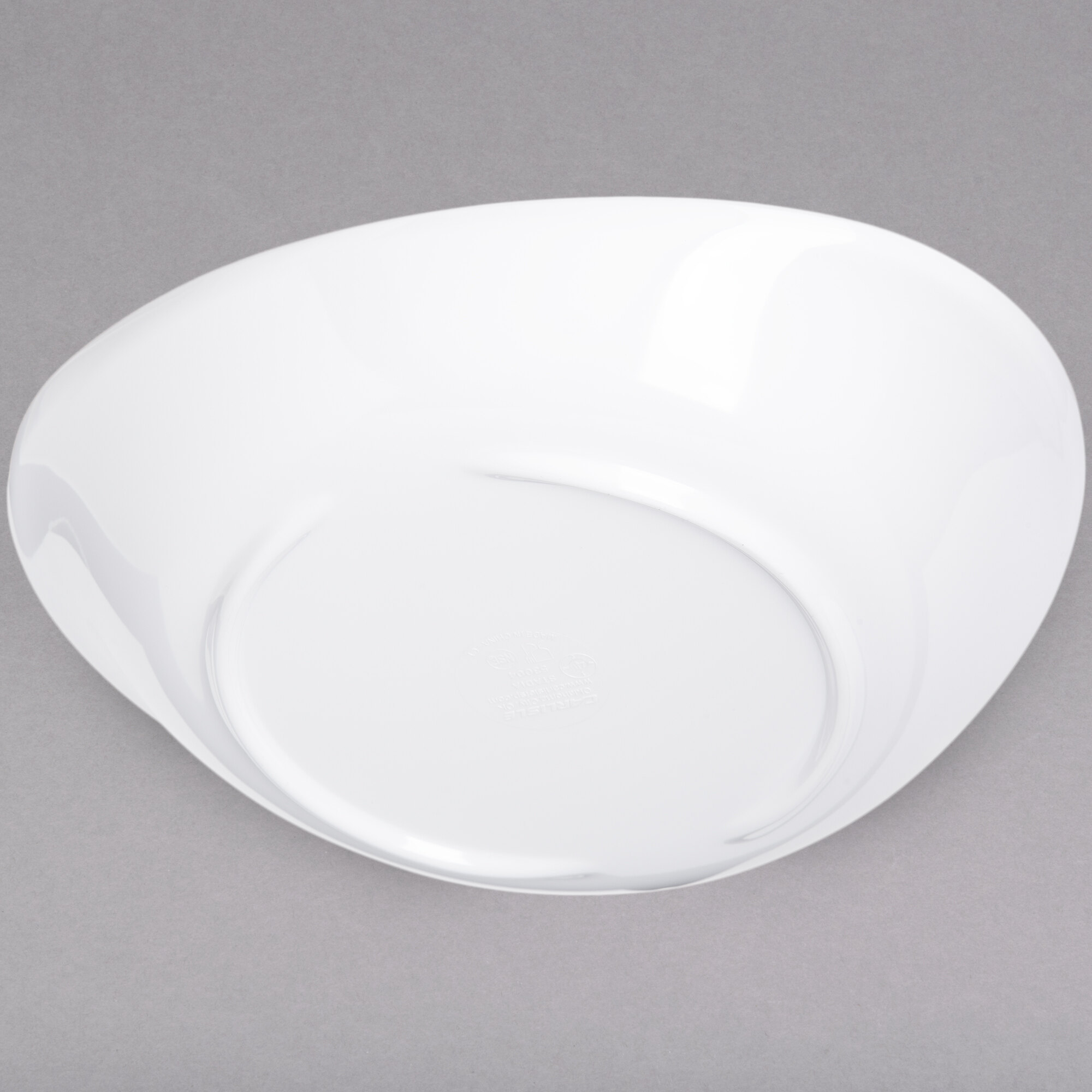 Carlisle 5300402 Stadia 9 1/2" White Melamine Pasta Plate - 12/Case