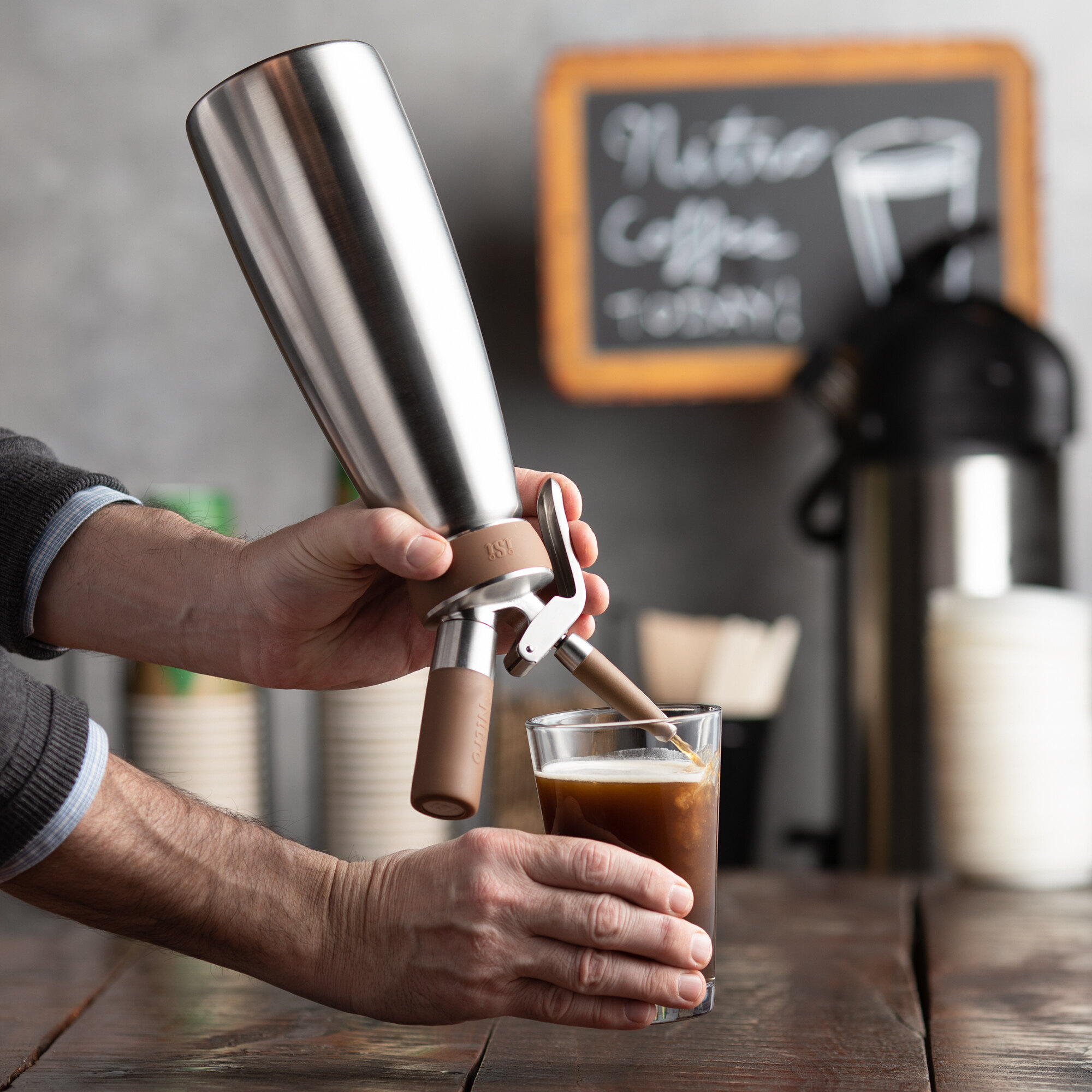 Nitro Whip | iSi 179001 Stainless Steel Nitro Whip™ - 1 Liter