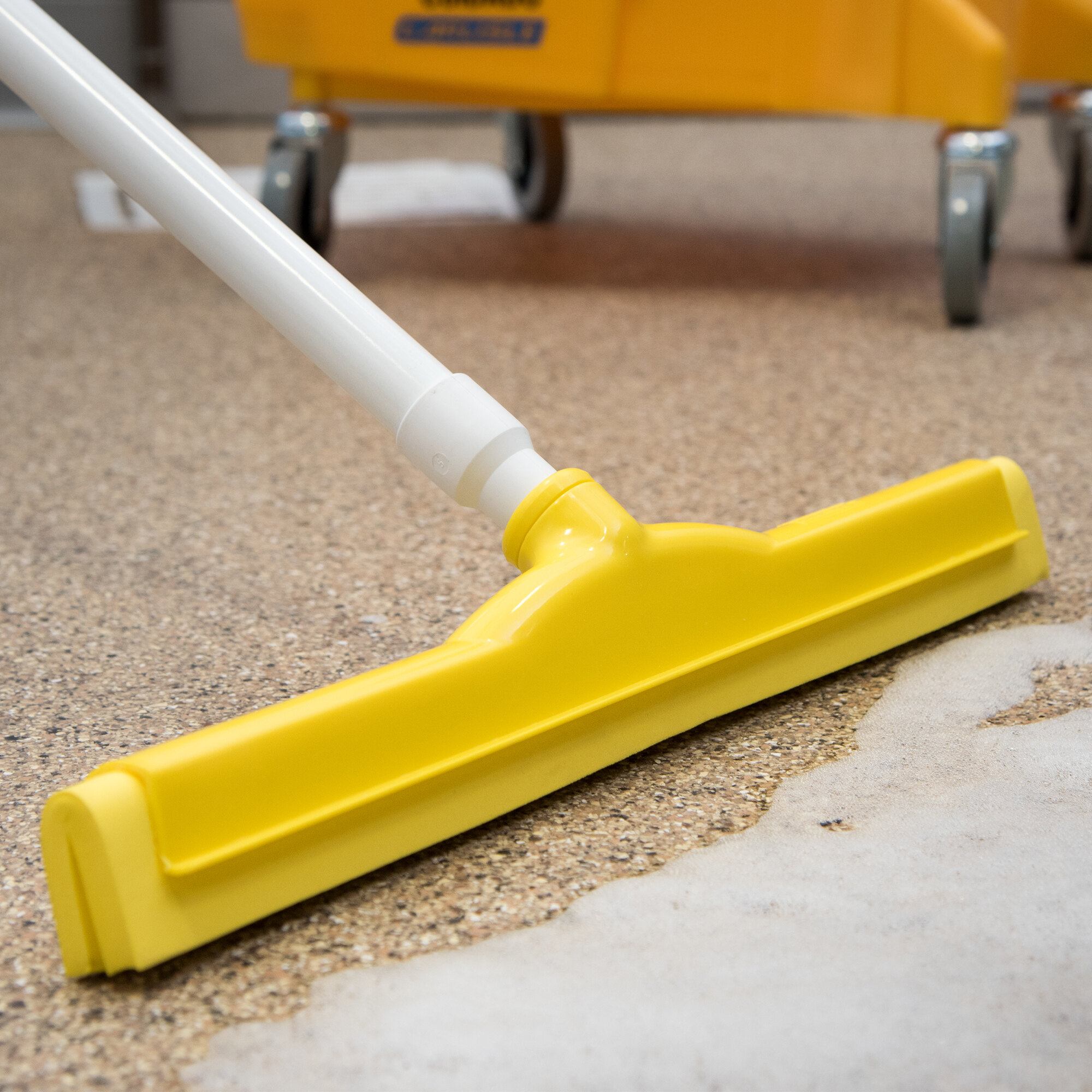 Carlisle 4156704 Sparta Spectrum 18" Yellow Double Foam Floor Squeegee ...