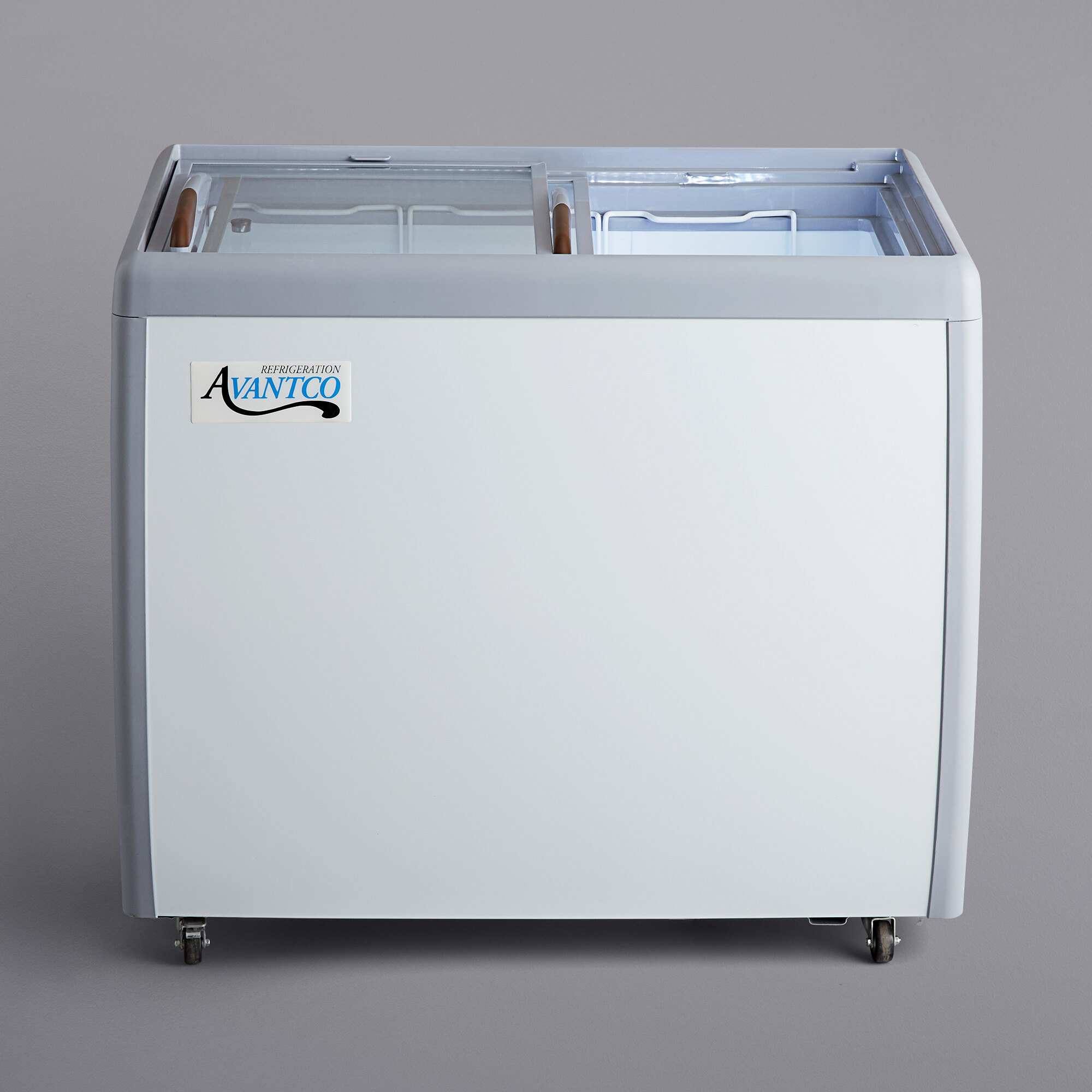 Avantco DFF9-HCL 39" Flat Top Display Ice Cream Freezer