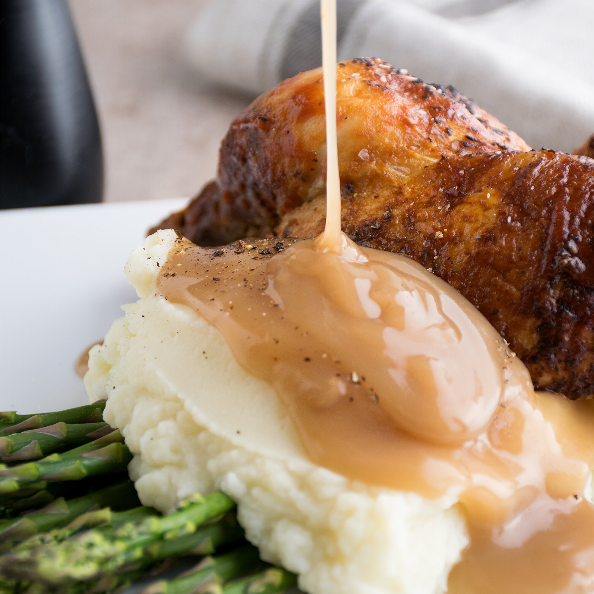 LeGout Turkey Flavored Instant Gravy Mix - 16 oz. Pack