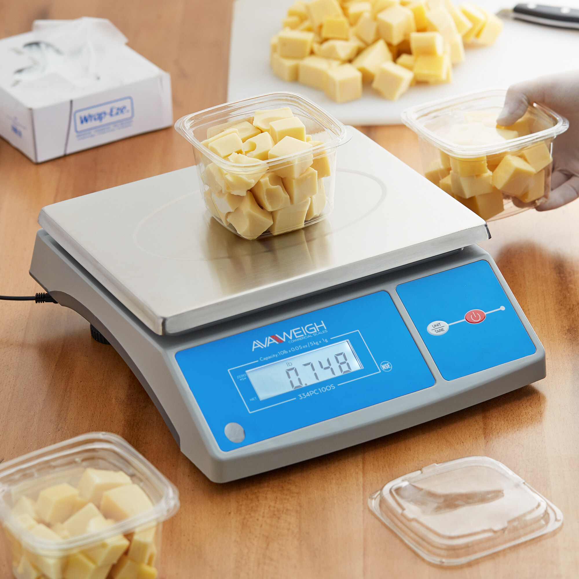 AvaWeigh PC20OS 20 lb. Digital Portion Control Scale with an Oversized ...