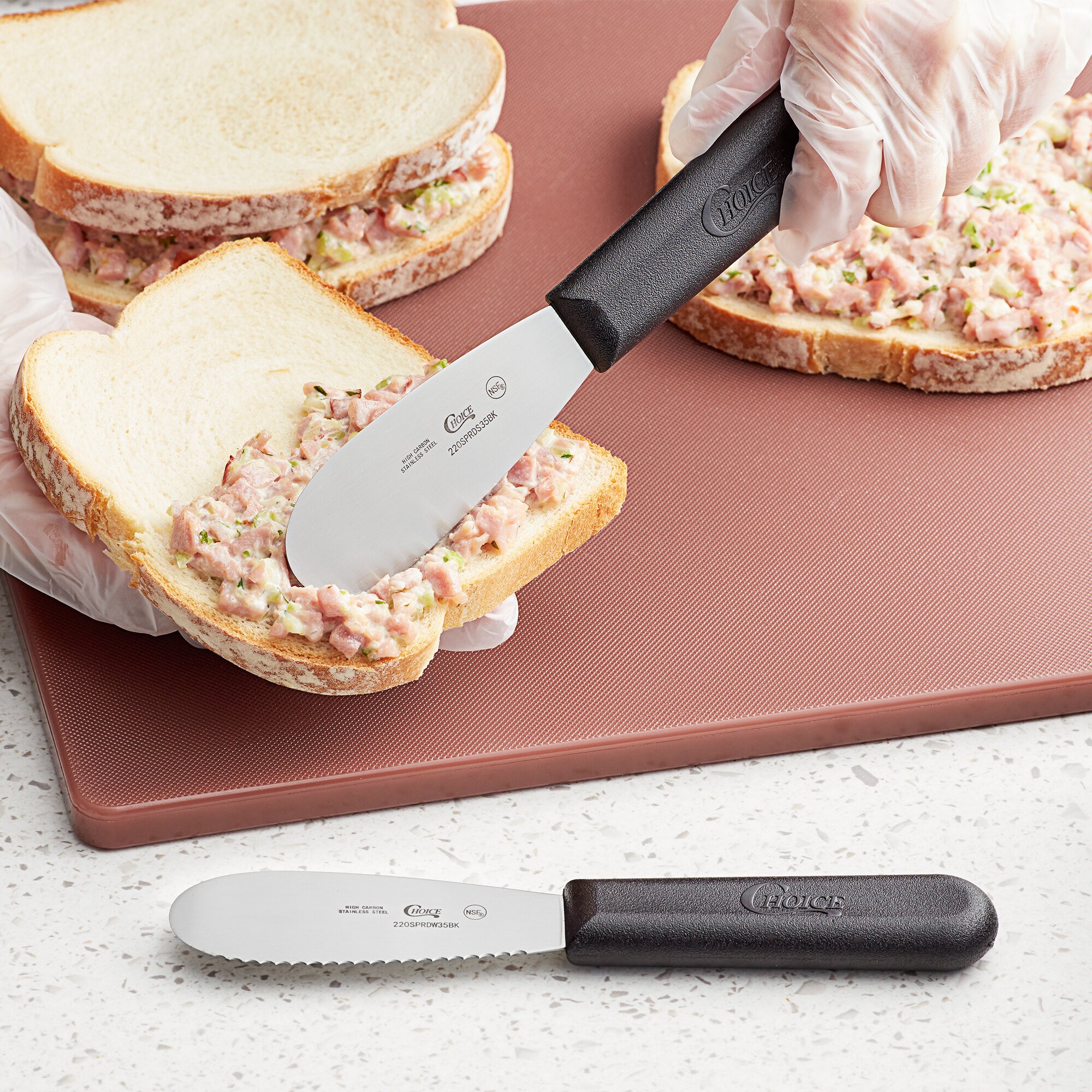 Choice 3 1/2" Smooth Stainless Steel Sandwich Spreader with Black ...