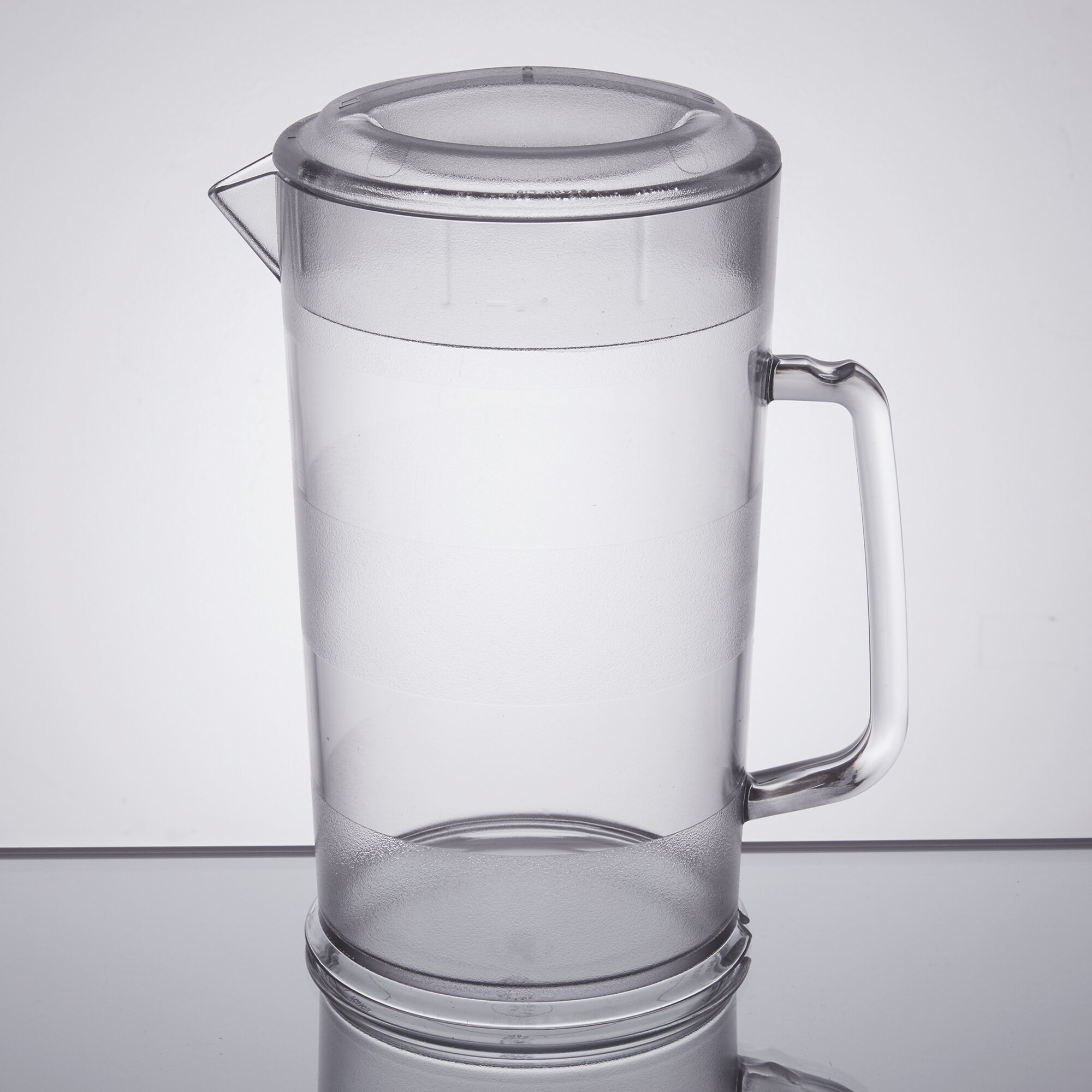 Cambro PC64CW 64 oz. Customizable Covered Plastic Pitcher