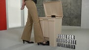 Rubbermaid® Step On Containers Video | WebstaurantStore