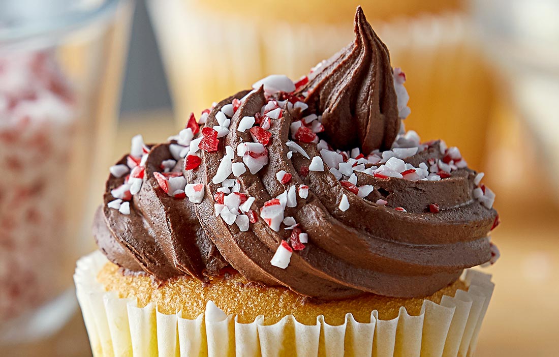 Baking Toppings & Mix In's: For Cakes, Desserts, & More