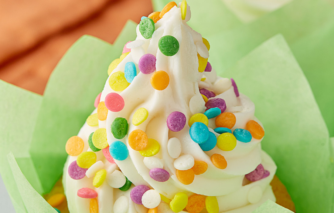 Baking Toppings & Mix In's: For Cakes, Desserts, & More